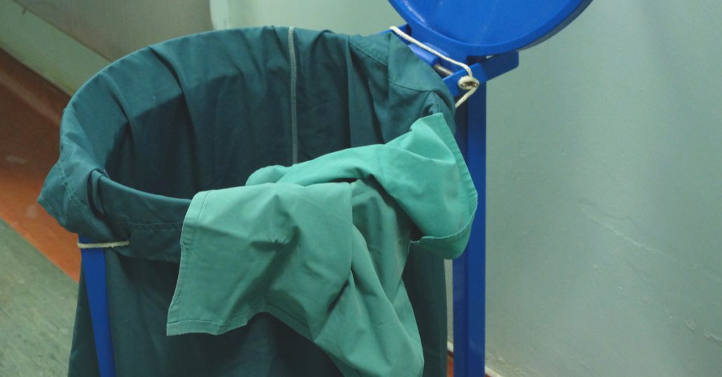 How to Handle Contaminated Laundry - MEDtegrity